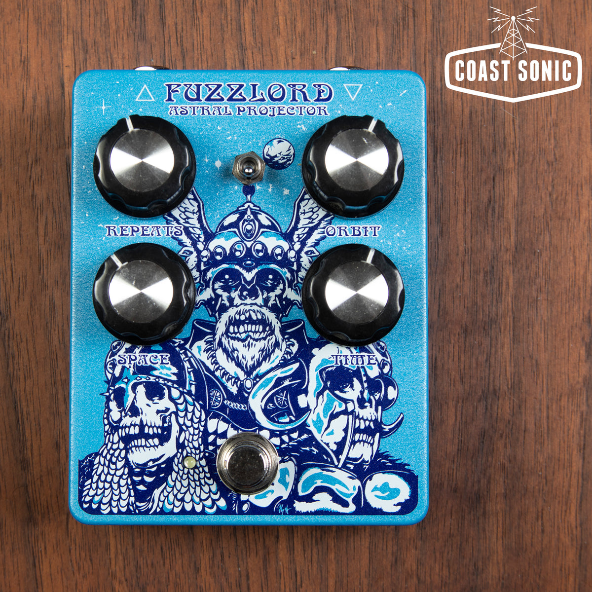 Fuzzlord Effects Astral Projector Delay – Coast Sonic