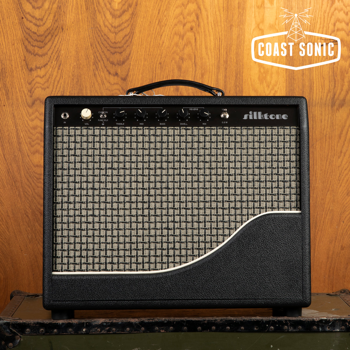 Silktone "The Silktone Amp"- KT66 Hand wired Combo Amp – Coast Sonic